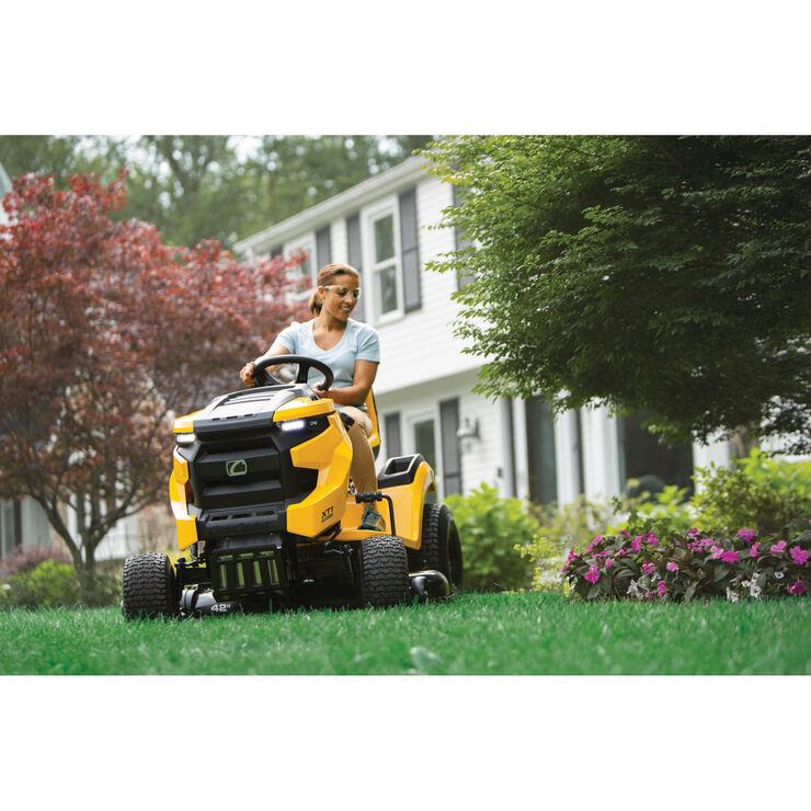 Cub Cadet XT1 LT42 Lawn Tractor